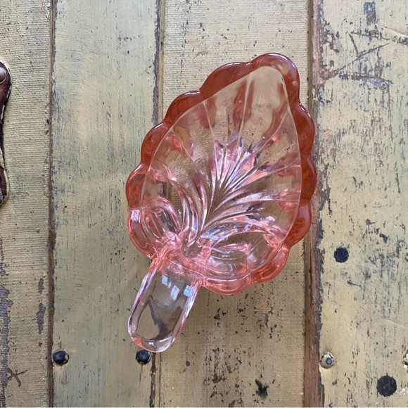 Vintage | Accents | Vintage Pink Clear Glass Boho Glass Leaf Trinket ...